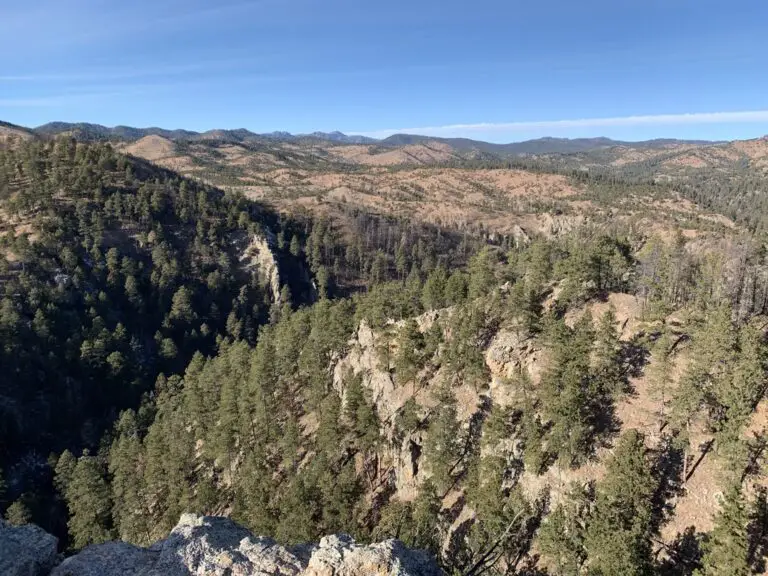 Lover's Leap Trail, Custer State Park : Tranquil Trekker